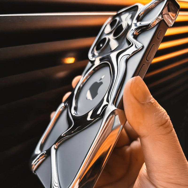 Emptiness iPhone 15 Pro/Pro Max Case with MagSafe