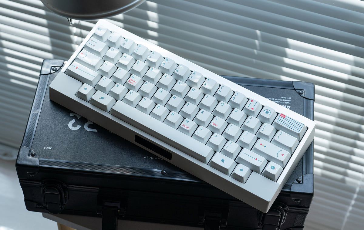 AM Compact Touch (65 Less) R2 - New Bundle