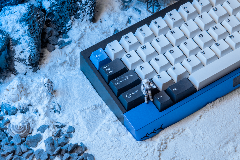 AM Compact Touch (65 Less) R2 - New Bundle