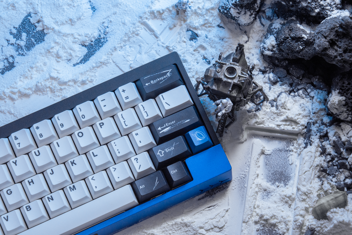 AM Compact Touch (65 Less) R2 - New Bundle