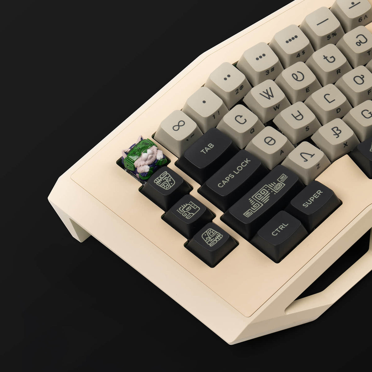 AM x Artkey COSMO KILLER Artisan Keycap R3 – Angry Miao