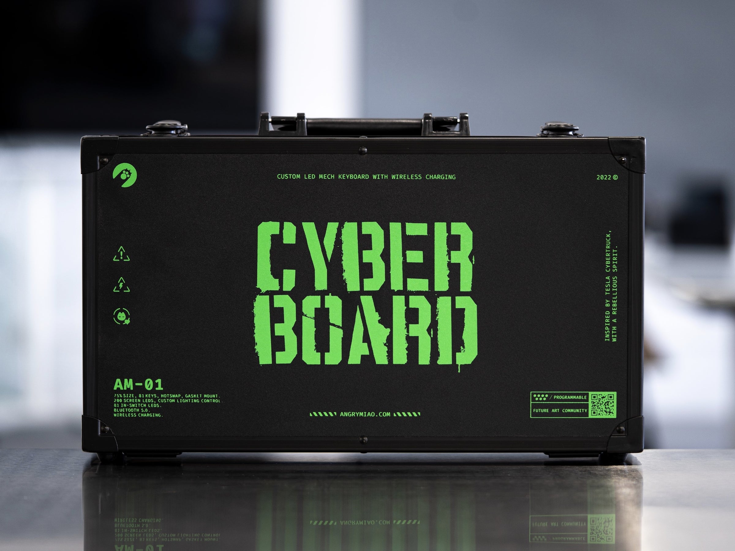 CYBERBOARD Terminal - Retrofuturistic RGB